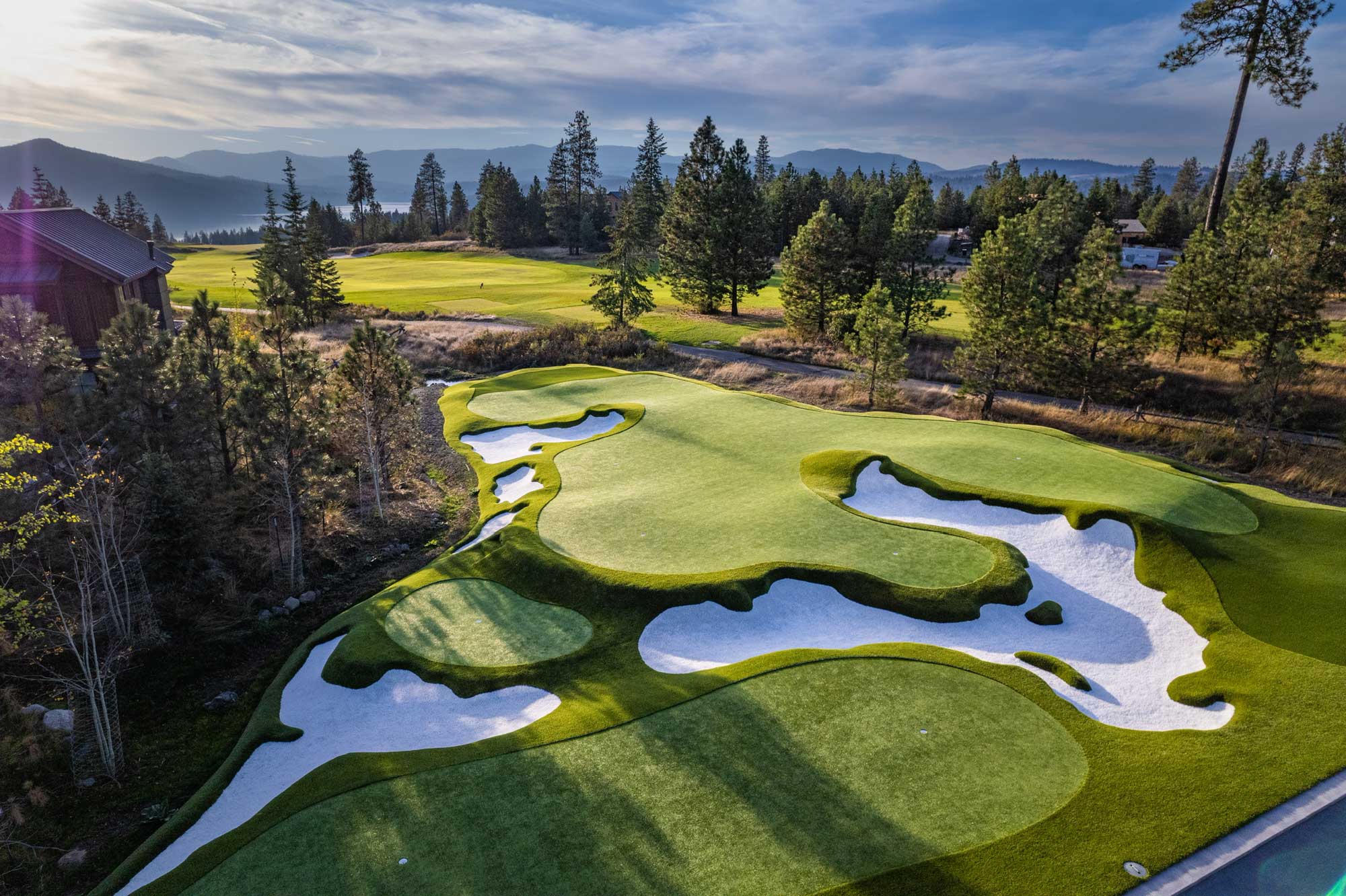 Artificial Putting Greens | Luxury Backyard Golf by BNG